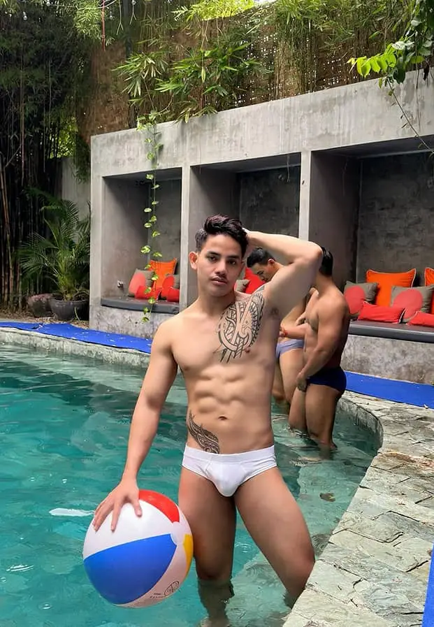 Vibol Pich Tip แจกวาร์ปหนุ่มหล่อเป้าเลิศ พกของใหญ่ลำหัวชัด | กินไหน รีวิวร้านอาหาร แนะนำ ...