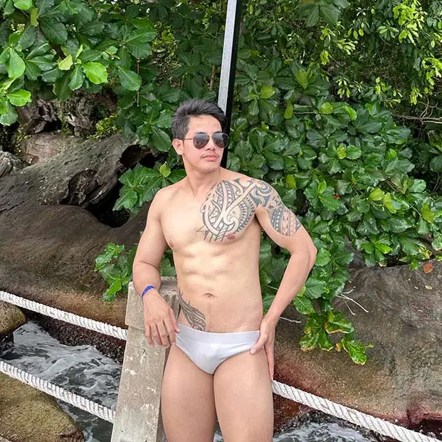 Vibol Pich Tip แจกวาร์ปหนุ่มหล่อเป้าเลิศ พกของใหญ่ลำหัวชัด | กินไหน รีวิวร้านอาหาร แนะนำ ...